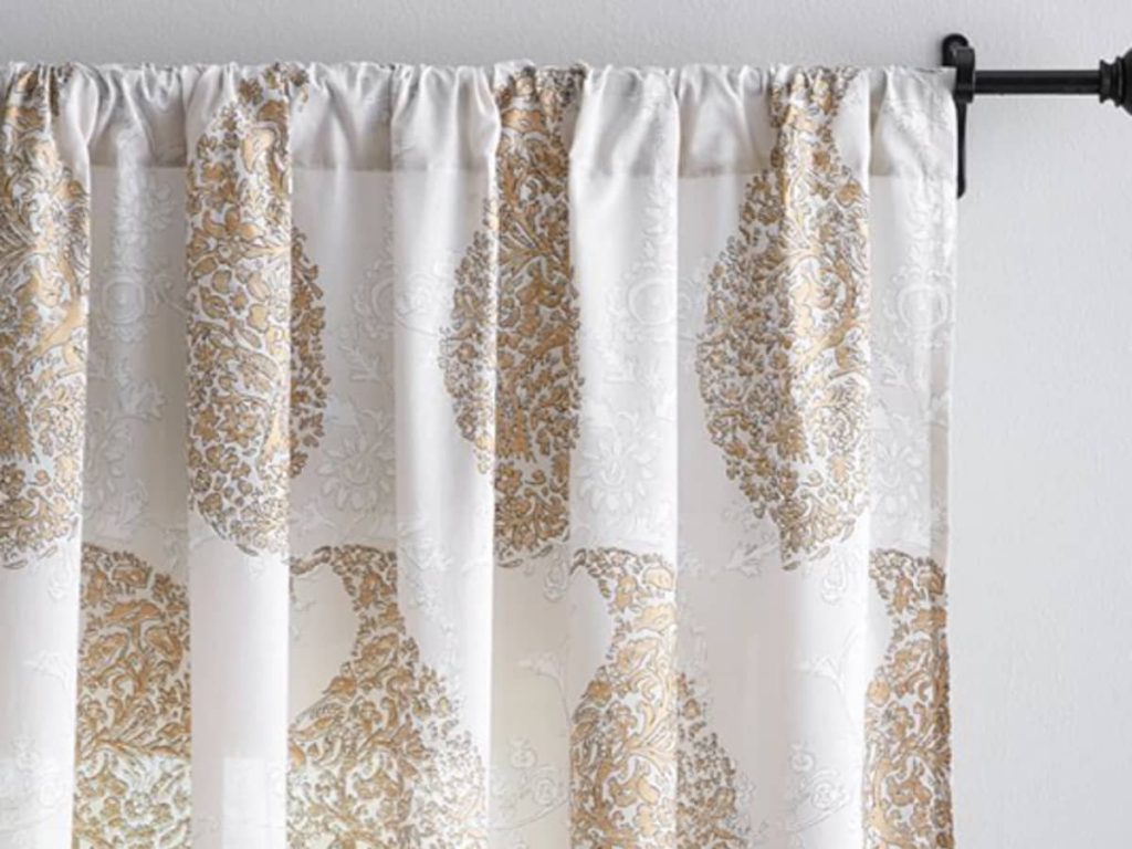 How to Pinch Pleat Curtains - DormyHome